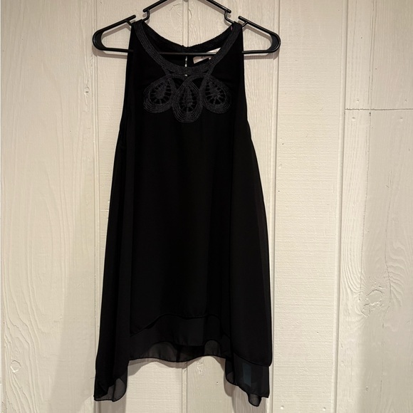 Max Studio | Tops | Max Studio Elegant Black Sleeveless Top | Poshmark